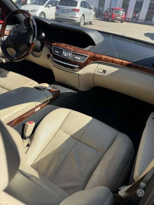 Melns Mercedes-Benz S 350 2006 Klaipėda, ar dzinēja tilpumu 3.50 L un nobraukumu 355 tūkst. km par 3500 €, foto 4 vietnē AUTOMOTO.COM.LV