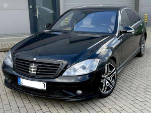 Черный Мерседес С 350 2006 в Клайпеда, объемом двигателя 3.50 л и пробегом 355 тыс. км за 3500 €, фото 3 на AUTOMOTO.COM.LV