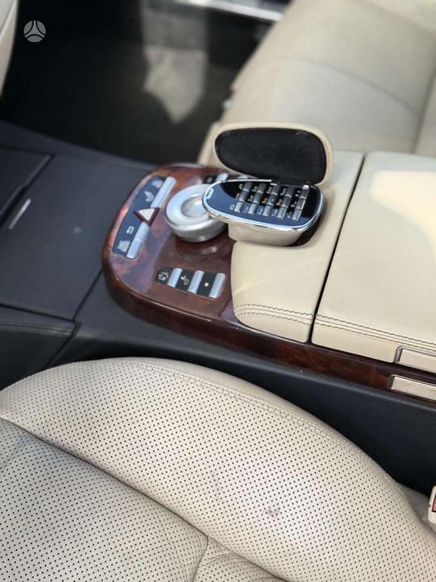 Черный Мерседес С 350 2006 в Клайпеда, объемом двигателя 3.50 л и пробегом 355 тыс. км за 3500 €, фото 20 на AUTOMOTO.COM.LV