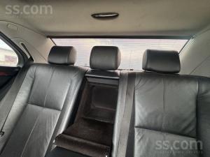 Black Mercedes-Benz S 350 2006 in Riga, with an engine capacity of 3.50 L and mileage of 325 thousand km for 5950 €, photo 21 on AUTOMOTO.COM.LV