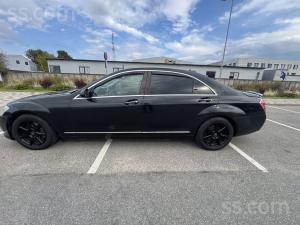 Melns Mercedes-Benz S 350 2006 Rīga, ar dzinēja tilpumu 3.50 L un nobraukumu 325 tūkst. km par 4999 €, foto 7 vietnē AUTOMOTO.COM.LV