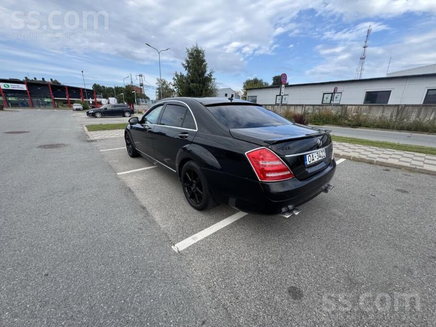 Melns Mercedes-Benz S 350 2006 Rīga, ar dzinēja tilpumu 3.50 L un nobraukumu 325 tūkst. km par 4999 €, foto 8 vietnē AUTOMOTO.COM.LV
