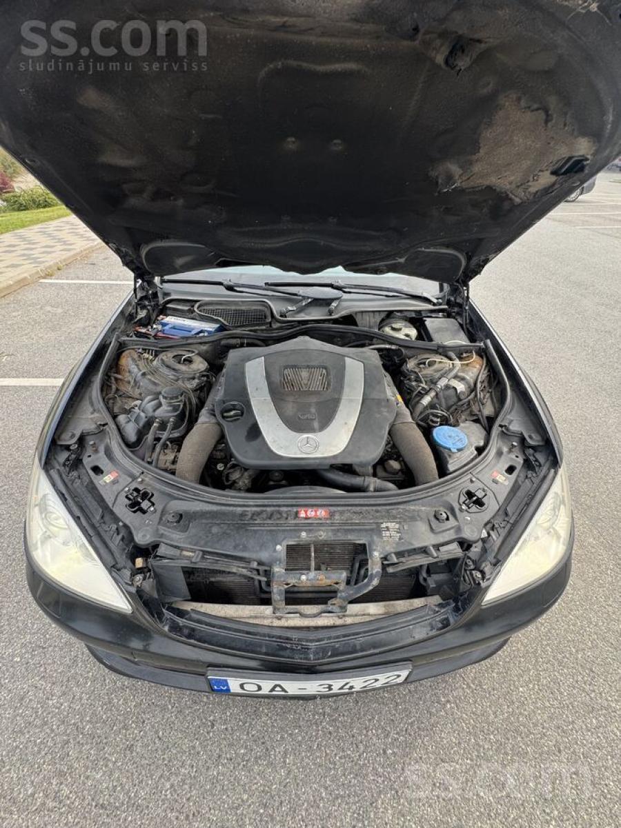 Melns Mercedes-Benz S 350 2006 Rīga, ar dzinēja tilpumu 3.50 L un nobraukumu 325 tūkst. km par 4999 €, foto 13 vietnē AUTOMOTO.COM.LV