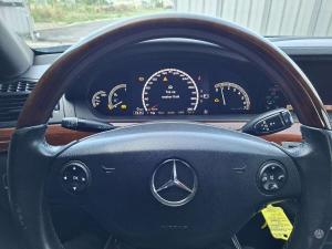 Черный Мерседес С 350 2006 в Укмерге, объемом двигателя 3.50 л и пробегом 299 тыс. км за 3250 €, фото 8 на AUTOMOTO.COM.LV