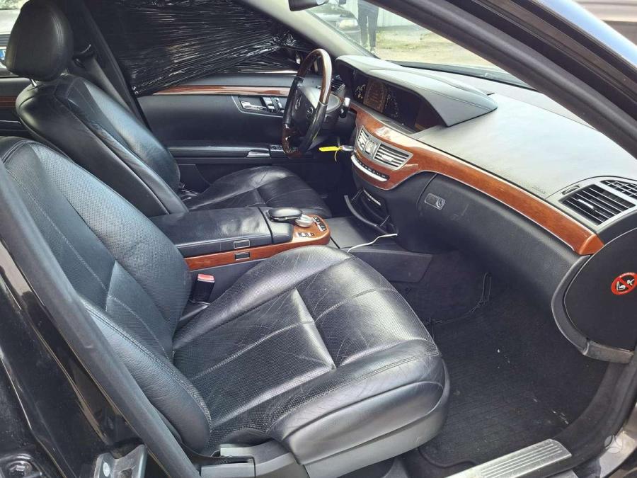 Melns Mercedes-Benz S 350 2006 Ukmergė, ar dzinēja tilpumu 3.50 L un nobraukumu 295 tūkst. km par 2950 €, foto 6 vietnē AUTOMOTO.COM.LV
