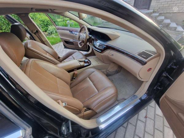 Melns Mercedes-Benz S 350 2006 Kretinga, ar dzinēja tilpumu 3.50 L un nobraukumu 331 tūkst. km par 4700 €, foto 4 vietnē AUTOMOTO.COM.LV