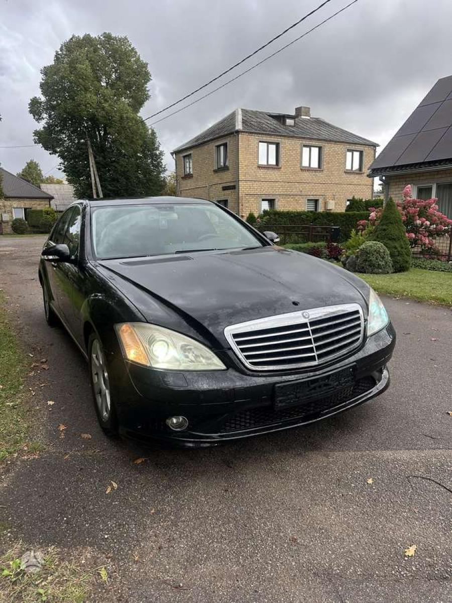 Черный Мерседес С 350 2006 в Шяуляй, объемом двигателя 3.50 л и пробегом 344 тыс. км за 2350 €, фото 7 на AUTOMOTO.COM.LV