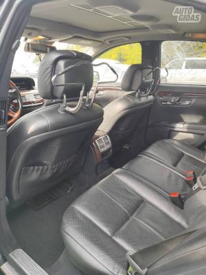 Melns Mercedes-Benz S 350 2006 Viļņa, ar dzinēja tilpumu 3.50 L un nobraukumu 247 tūkst. km par 3000 €, foto 12 vietnē AUTOMOTO.COM.LV