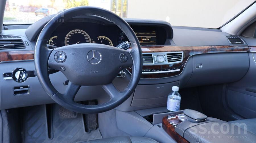 Melns Mercedes-Benz S 350 2007 Rīga, ar dzinēja tilpumu 3.50 L un nobraukumu 0 tūkst. km par 4590 €, foto 12 vietnē AUTOMOTO.COM.LV