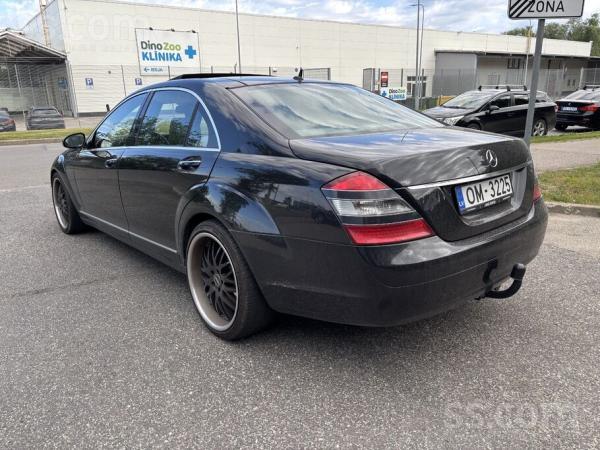 Melns Mercedes-Benz S 350 2007 Rīga, ar dzinēja tilpumu 3.50 L un nobraukumu 0 tūkst. km par 3990 €, foto 3 vietnē AUTOMOTO.COM.LV