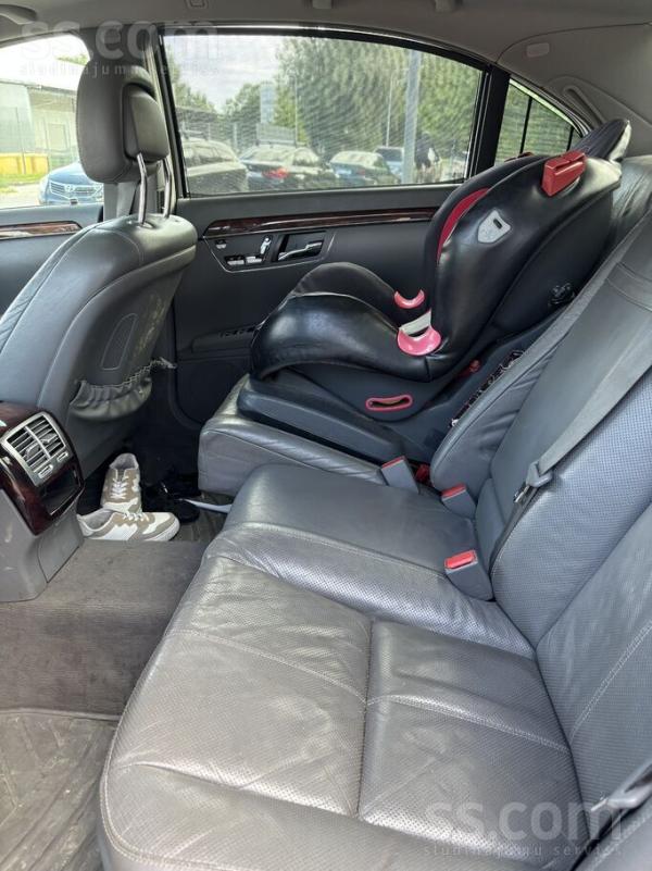 Melns Mercedes-Benz S 350 2007 Rīga, ar dzinēja tilpumu 3.50 L un nobraukumu 0 tūkst. km par 3990 €, foto 10 vietnē AUTOMOTO.COM.LV