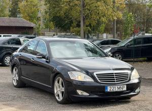 Melns Mercedes-Benz S 350 2007 Narva, ar dzinēja tilpumu 3.50 L un nobraukumu 290 tūkst. km par 3990 €, foto 5 vietnē AUTOMOTO.COM.LV