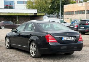 Melns Mercedes-Benz S 350 2007 Narva, ar dzinēja tilpumu 3.50 L un nobraukumu 290 tūkst. km par 3990 €, foto 6 vietnē AUTOMOTO.COM.LV
