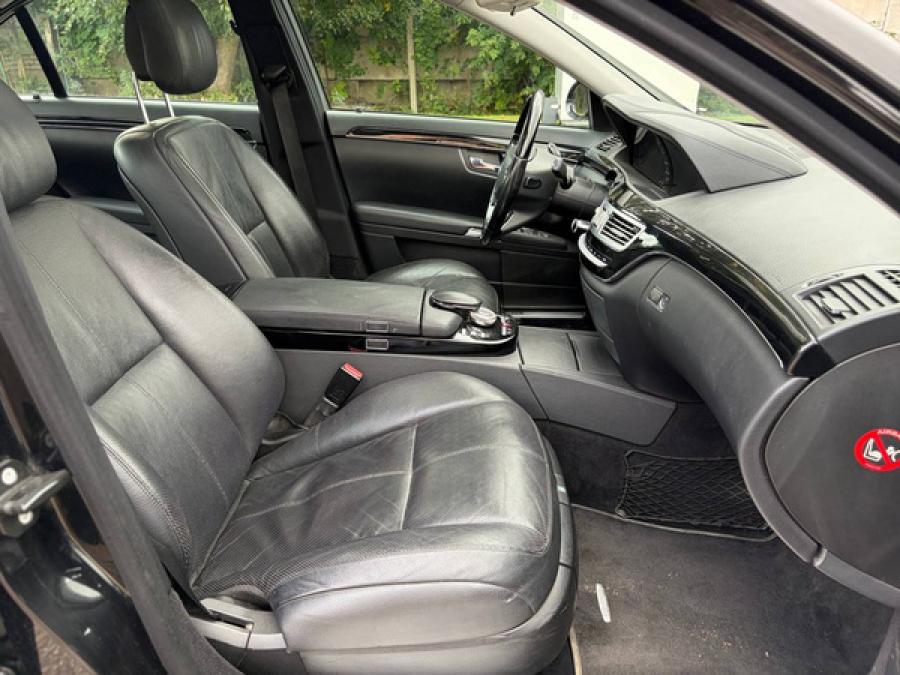 Melns Mercedes-Benz S 350 2007 Narva, ar dzinēja tilpumu 3.50 L un nobraukumu 290 tūkst. km par 3990 €, foto 7 vietnē AUTOMOTO.COM.LV