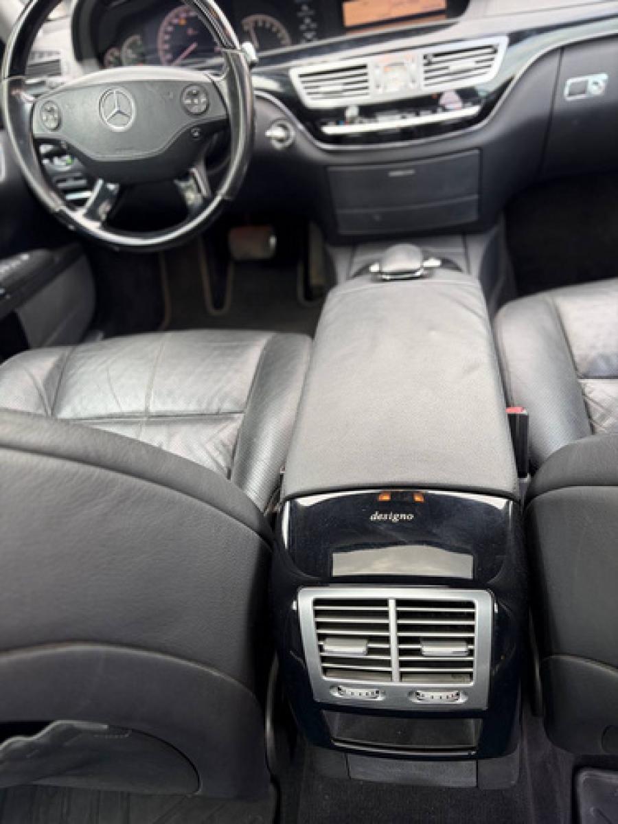 Melns Mercedes-Benz S 350 2007 Narva, ar dzinēja tilpumu 3.50 L un nobraukumu 290 tūkst. km par 3990 €, foto 10 vietnē AUTOMOTO.COM.LV