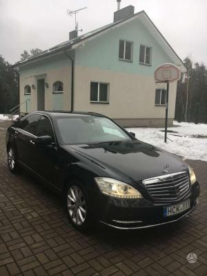 Черный Мерседес С 350 2009 в Друскининкай, объемом двигателя 2.99 л и пробегом 424 тыс. км за 10700 €, фото  на AUTOMOTO.COM.LV
