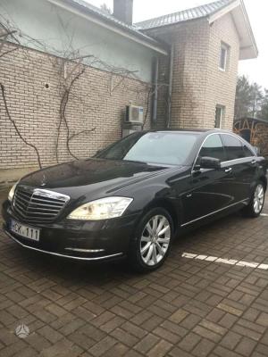 Черный Мерседес С 350 2009 в Друскининкай, объемом двигателя 2.99 л и пробегом 424 тыс. км за 10700 €, фото 3 на AUTOMOTO.COM.LV