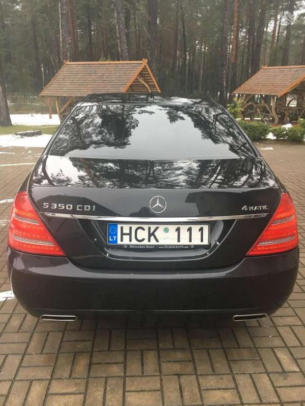Melns Mercedes-Benz S 350 2009 Druskininkai, ar dzinēja tilpumu 2.99 L un nobraukumu 424 tūkst. km par 10700 €, foto 5 vietnē AUTOMOTO.COM.LV