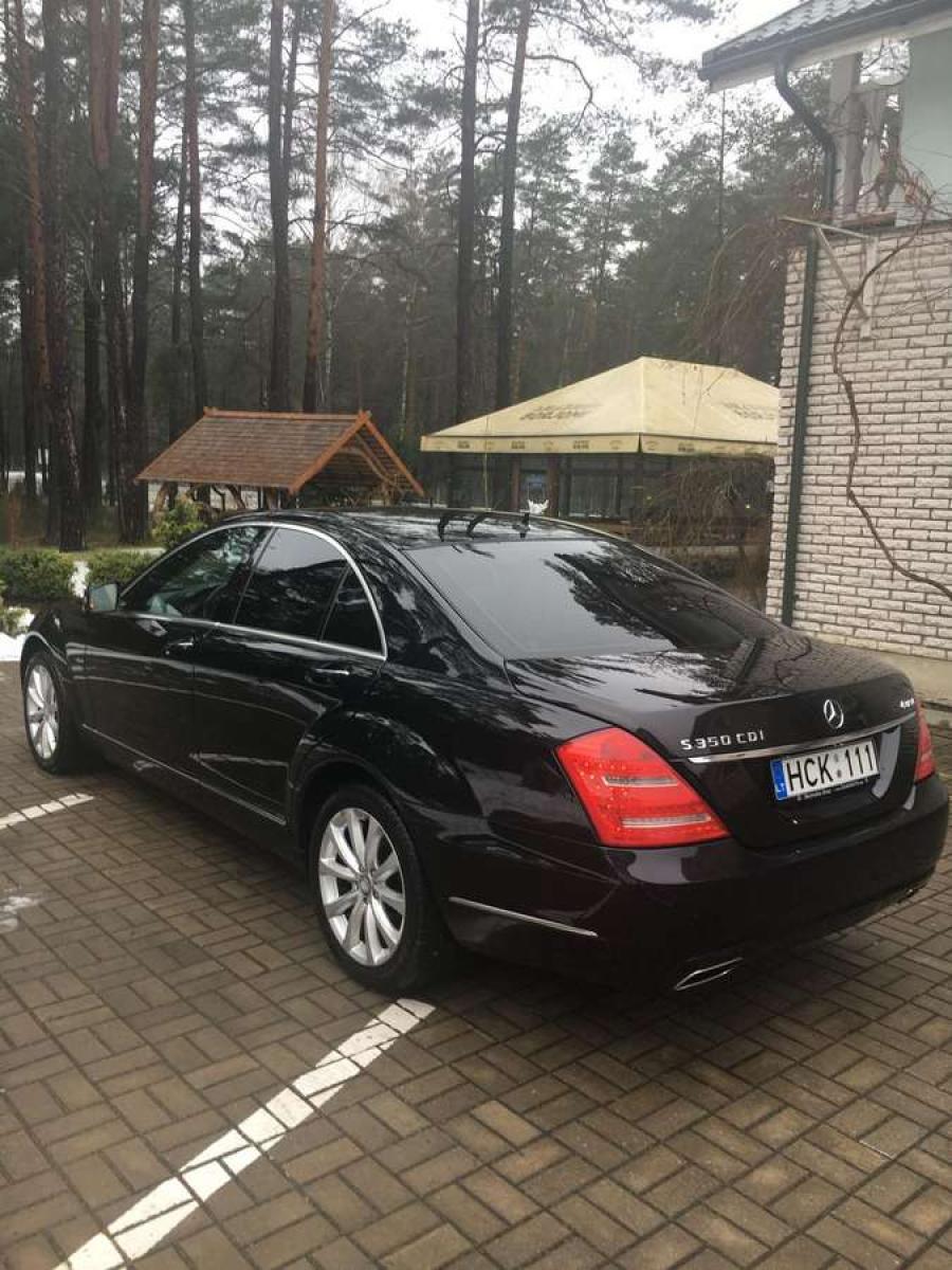 Черный Мерседес С 350 2009 в Друскининкай, объемом двигателя 2.99 л и пробегом 424 тыс. км за 10700 €, фото 7 на AUTOMOTO.COM.LV