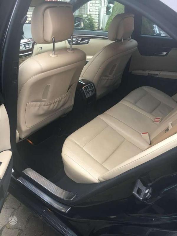 Melns Mercedes-Benz S 350 2009 Druskininkai, ar dzinēja tilpumu 2.99 L un nobraukumu 424 tūkst. km par 10700 €, foto 9 vietnē AUTOMOTO.COM.LV