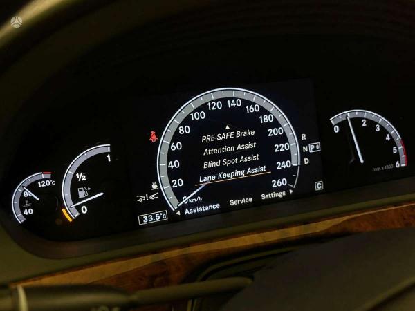Melns Mercedes-Benz S 350 2009 Marijampole, ar dzinēja tilpumu 2.99 L un nobraukumu 313 tūkst. km par 10650 €, foto 3 vietnē AUTOMOTO.COM.LV