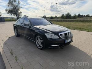 Черный Мерседес С 350 2009 в Рига, объемом двигателя 3.00 л и пробегом 291 тыс. км за 17000 €, фото 4 на AUTOMOTO.COM.LV