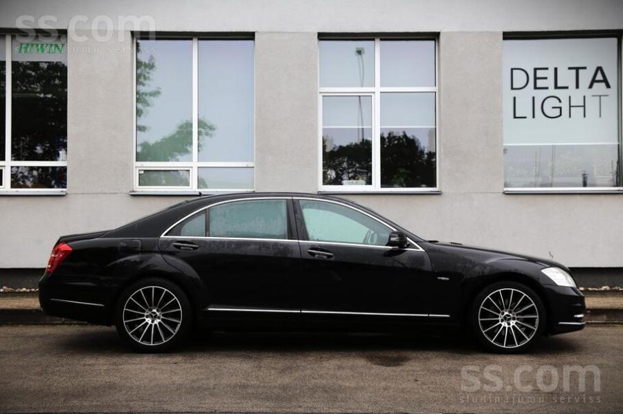 Melns Mercedes-Benz S 350 2010 Rīga, ar dzinēja tilpumu 3.00 L un nobraukumu 0 tūkst. km par 9000 €, foto 3 vietnē AUTOMOTO.COM.LV