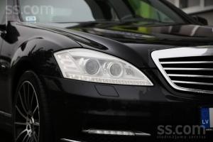 Melns Mercedes-Benz S 350 2010 Rīga, ar dzinēja tilpumu 3.00 L un nobraukumu 0 tūkst. km par 9000 €, foto 24 vietnē AUTOMOTO.COM.LV