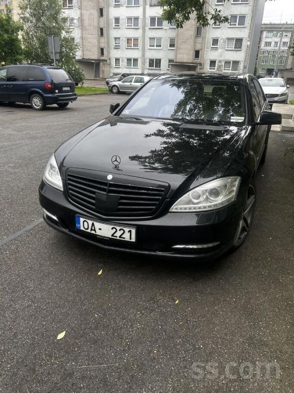 Melns Mercedes-Benz S 350 2010 Rīga, ar dzinēja tilpumu 3.00 L un nobraukumu 256 tūkst. km par 12000 €, foto 8 vietnē AUTOMOTO.COM.LV