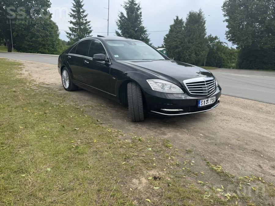 Melns Mercedes-Benz S 350 2010 Rīga, ar dzinēja tilpumu 3.50 L un nobraukumu 187 tūkst. km par 12500 €, foto 5 vietnē AUTOMOTO.COM.LV