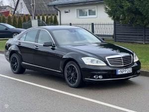 Melns Mercedes-Benz S 350 2010 Mažeikiai, ar dzinēja tilpumu 2.99 L un nobraukumu 290 tūkst. km par 6700 €, foto  vietnē AUTOMOTO.COM.LV