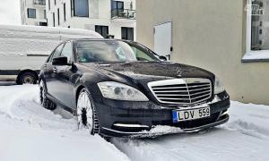 Melns Mercedes-Benz S 350 2010 Viļņa, ar dzinēja tilpumu 3.00 L un nobraukumu 400 tūkst. km par 7700 €, foto 4 vietnē AUTOMOTO.COM.LV