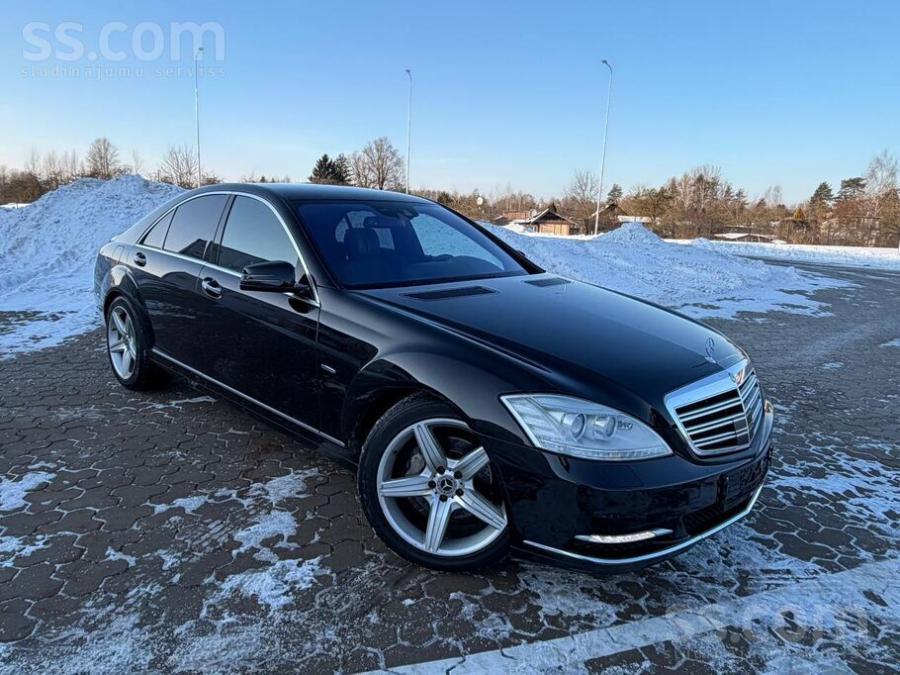 Melns Mercedes-Benz S 350 2010 Rīga, ar dzinēja tilpumu 3.00 L un nobraukumu 0 tūkst. km par 11750 €, foto 5 vietnē AUTOMOTO.COM.LV