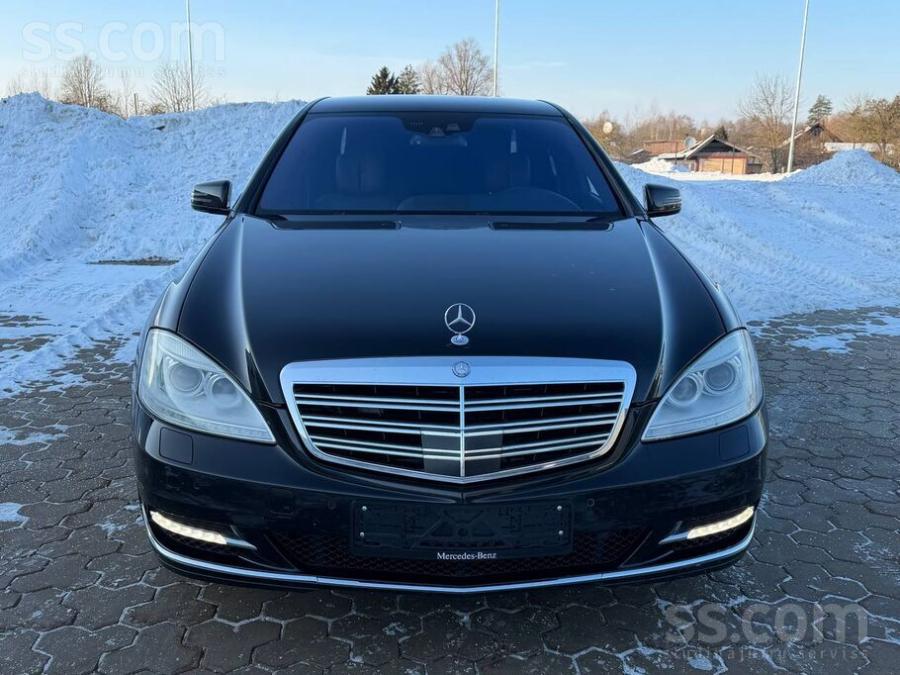 Melns Mercedes-Benz S 350 2010 Rīga, ar dzinēja tilpumu 3.00 L un nobraukumu 0 tūkst. km par 11750 €, foto 8 vietnē AUTOMOTO.COM.LV