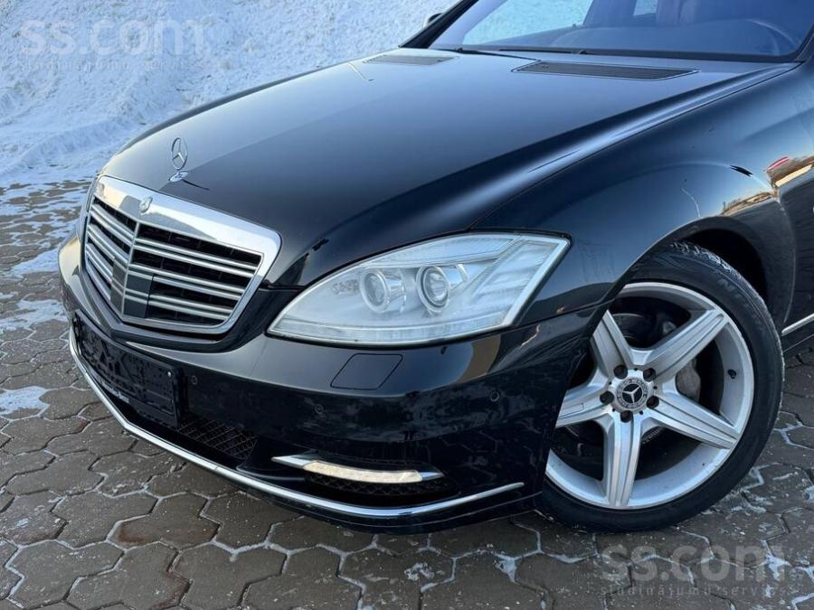 Melns Mercedes-Benz S 350 2010 Rīga, ar dzinēja tilpumu 3.00 L un nobraukumu 0 tūkst. km par 11750 €, foto 11 vietnē AUTOMOTO.COM.LV