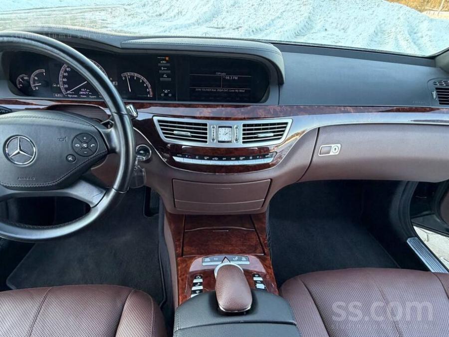 Melns Mercedes-Benz S 350 2010 Rīga, ar dzinēja tilpumu 3.00 L un nobraukumu 0 tūkst. km par 11750 €, foto 16 vietnē AUTOMOTO.COM.LV