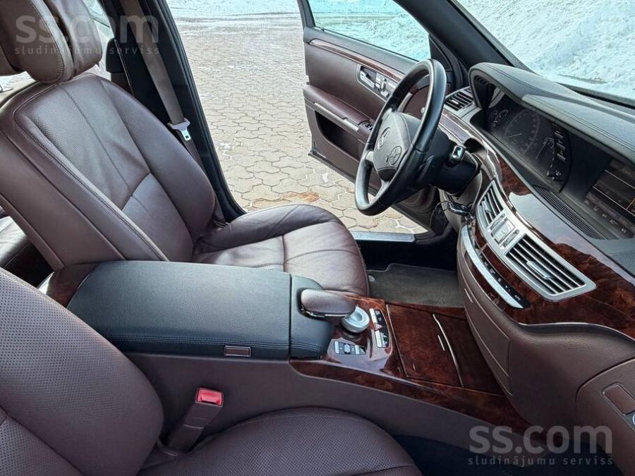 Melns Mercedes-Benz S 350 2010 Rīga, ar dzinēja tilpumu 3.00 L un nobraukumu 0 tūkst. km par 11750 €, foto 22 vietnē AUTOMOTO.COM.LV