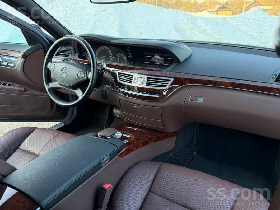 Melns Mercedes-Benz S 350 2010 Rīga, ar dzinēja tilpumu 3.00 L un nobraukumu 0 tūkst. km par 11750 €, foto 25 vietnē AUTOMOTO.COM.LV
