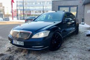 Melns Mercedes-Benz S 350 2010 Viļņa, ar dzinēja tilpumu 3.00 L un nobraukumu 400 tūkst. km par 7300 €, foto  vietnē AUTOMOTO.COM.LV