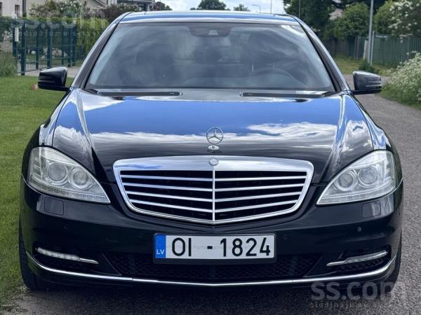 Black Mercedes-Benz S 350 2010 in Riga, with an engine capacity of 3.00 L and mileage of 0 thousand km for 10500 €, photo 9 on AUTOMOTO.COM.LV
