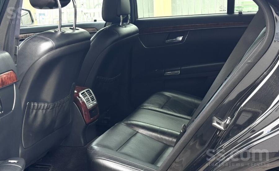 Melns Mercedes-Benz S 350 2010 Rīga, ar dzinēja tilpumu 3.00 L un nobraukumu 0 tūkst. km par 10500 €, foto 14 vietnē AUTOMOTO.COM.LV