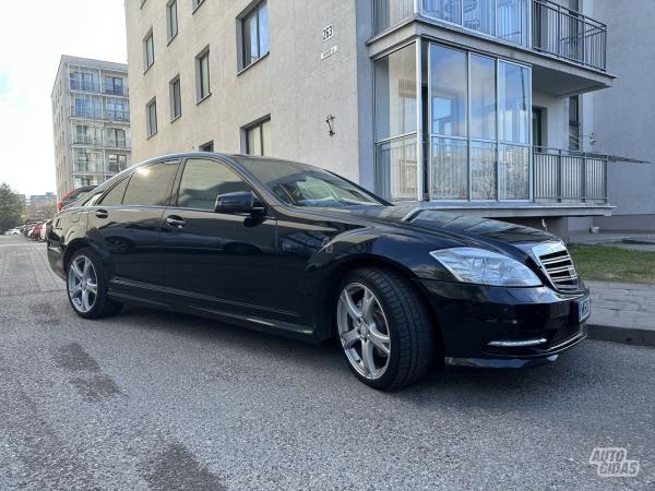 Melns Mercedes-Benz S 350 2010 Viļņa, ar dzinēja tilpumu 3.00 L un nobraukumu 343 tūkst. km par 9700 €, foto 2 vietnē AUTOMOTO.COM.LV