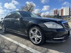 Black Mercedes-Benz S 350 2010 in Vilnius, with an engine capacity of 3.00 L and mileage of 343 thousand km for 9700 €, photo 7 on AUTOMOTO.COM.LV