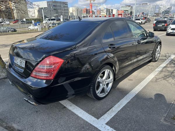 Melns Mercedes-Benz S 350 2010 Viļņa, ar dzinēja tilpumu 3.00 L un nobraukumu 343 tūkst. km par 9700 €, foto 7 vietnē AUTOMOTO.COM.LV