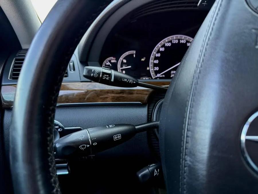 Melns Mercedes-Benz S 350 2010 Rēzekne, ar dzinēja tilpumu 3.00 L un nobraukumu 303 tūkst. km par 8990 €, foto 22 vietnē AUTOMOTO.COM.LV