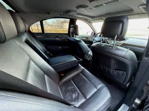 Melns Mercedes-Benz S 350 2010 Rēzekne, ar dzinēja tilpumu 3.00 L un nobraukumu 303 tūkst. km par 8990 €, foto 24 vietnē AUTOMOTO.COM.LV