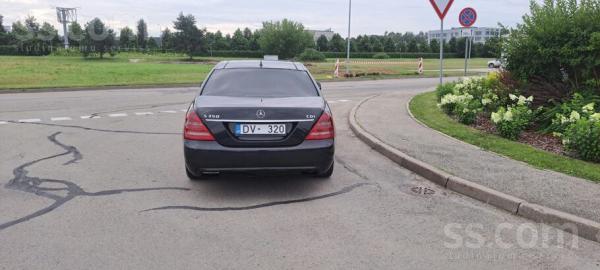 Черный Мерседес С 350 2010 в Рига, объемом двигателя 3.00 л и пробегом 500 тыс. км за 8000 €, фото 7 на AUTOMOTO.COM.LV