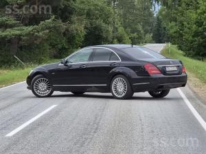 Melns Mercedes-Benz S 350 2010 Rīga, ar dzinēja tilpumu 3.00 L un nobraukumu 225 tūkst. km par 10000 €, foto  vietnē AUTOMOTO.COM.LV