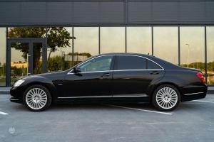 Melns Mercedes-Benz S 350 2010 Klaipėda, ar dzinēja tilpumu 2.99 L un nobraukumu 363 tūkst. km par 8100 €, foto 5 vietnē AUTOMOTO.COM.LV