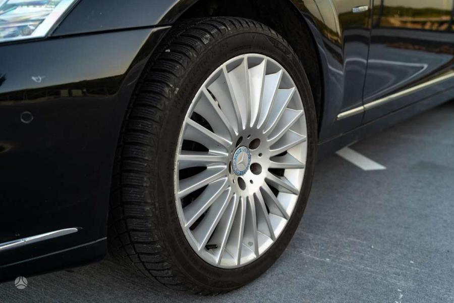 Melns Mercedes-Benz S 350 2010 Klaipėda, ar dzinēja tilpumu 2.99 L un nobraukumu 363 tūkst. km par 8100 €, foto 29 vietnē AUTOMOTO.COM.LV